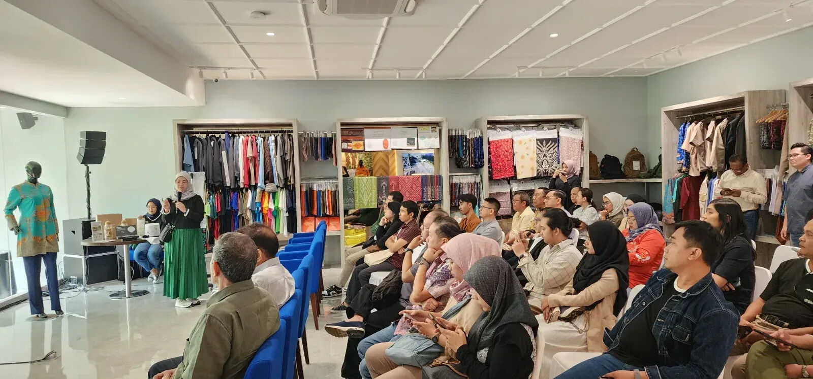 Lenzing Group berkolaborasi dengan Sritex Hadirkan Program Sourcing Day ...